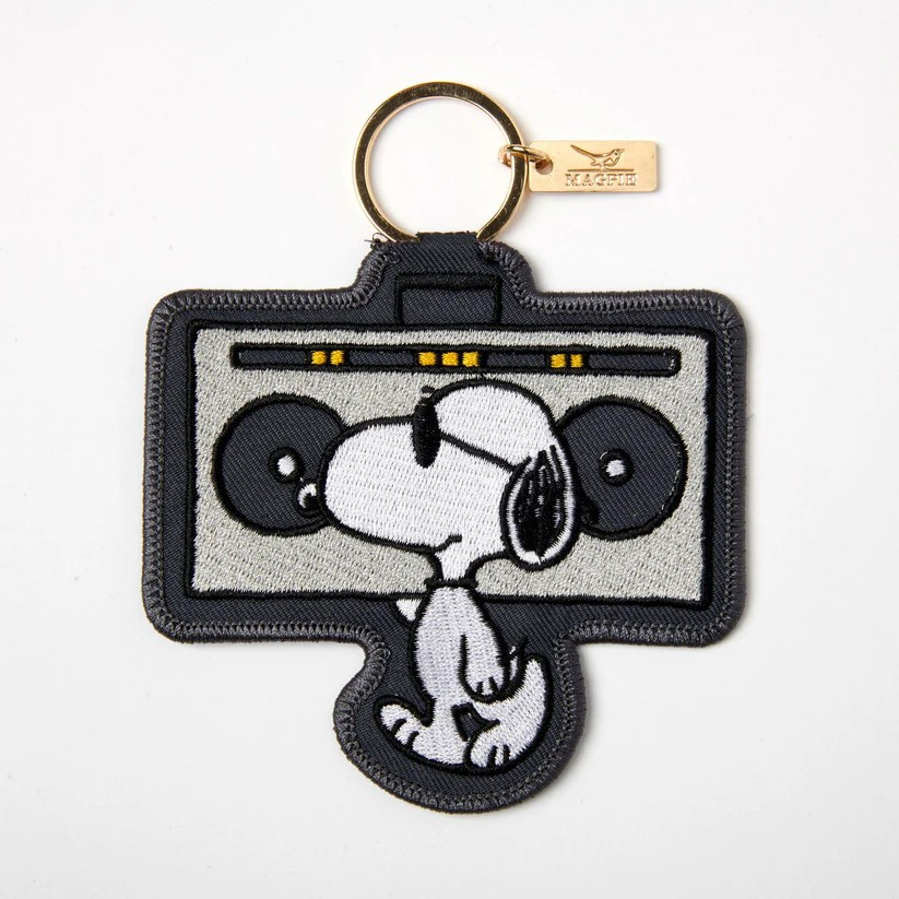 Peanuts Key Charm Snoopy Boombox – Cherry Vintage Chichester